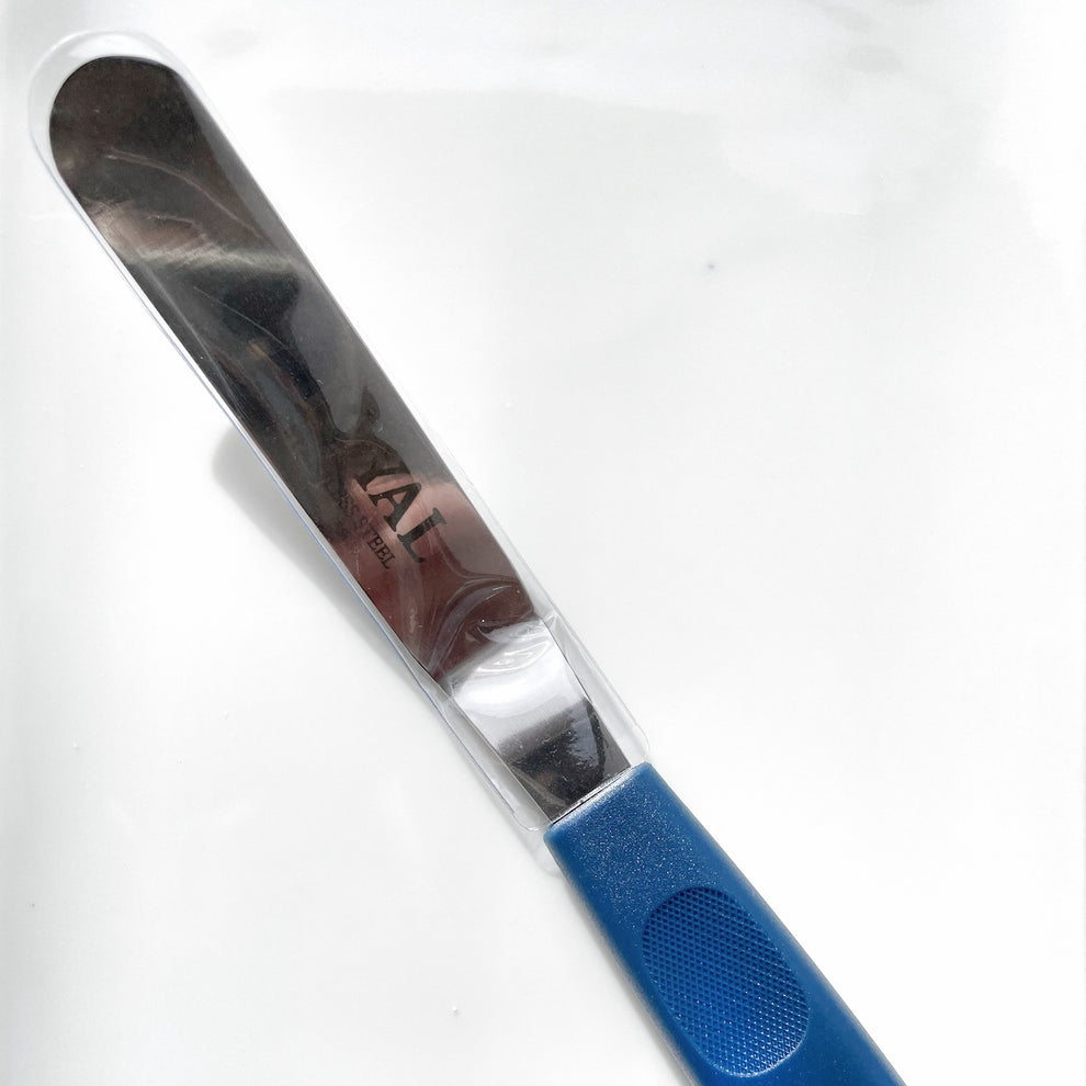 Loyal Angled Cake Spatula - A Must Have Cake Decorating Tool – Clever Crumb