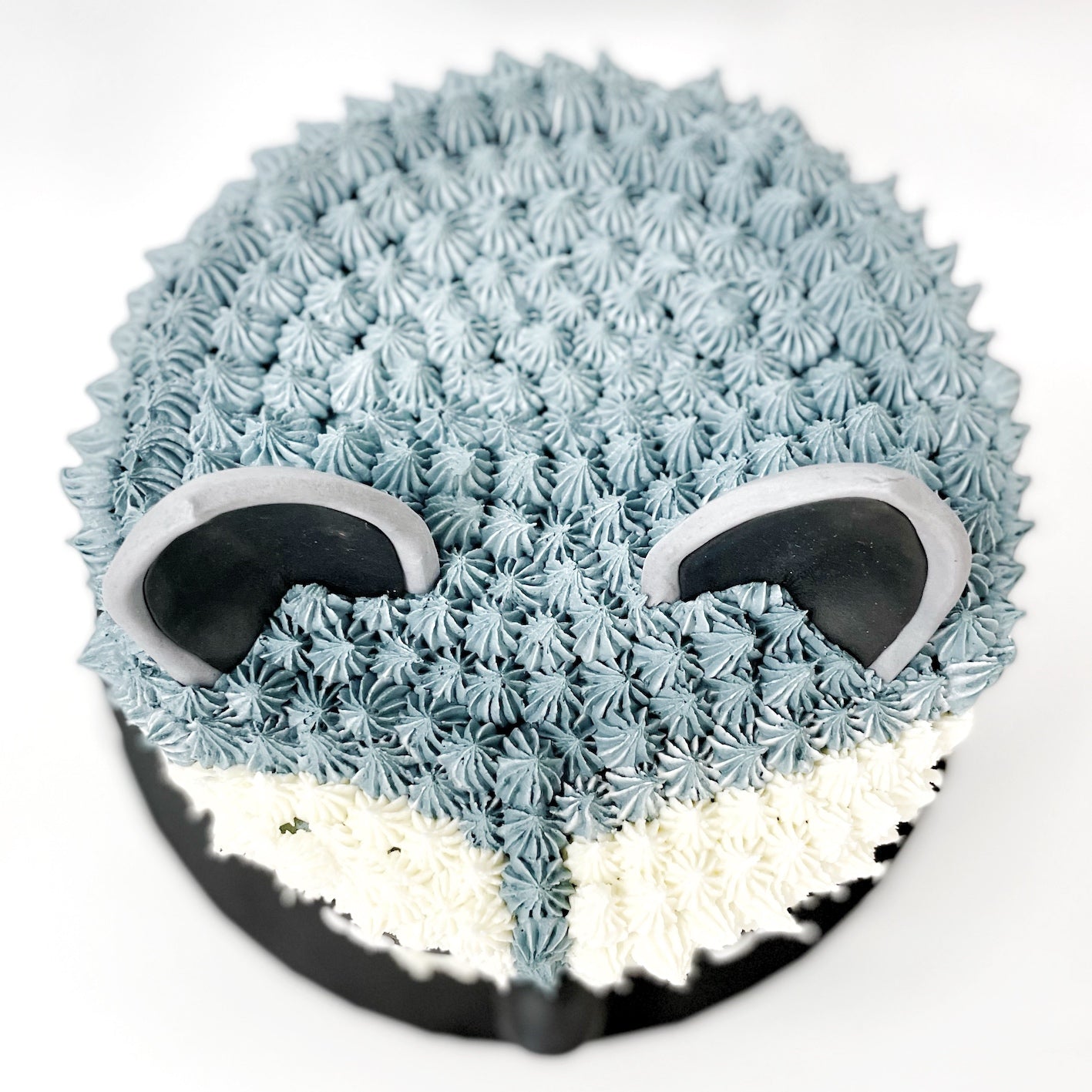 Rascal Raccoon DIY cake kit – Clever Crumb